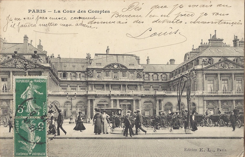 1780 - Le Palais Royal - Paris Unplugged