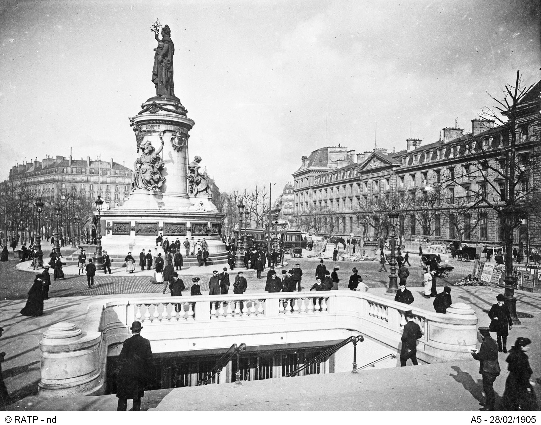 1883 - Place de la République - Paris Unplugged