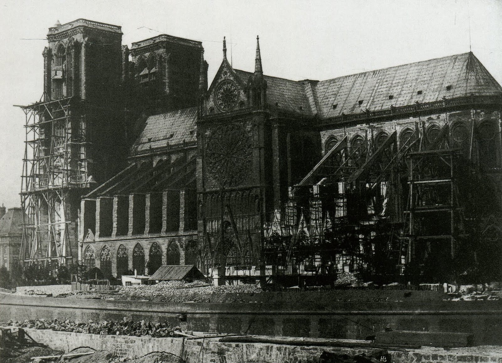 Notre Dame 1847 Durant la restauration 2 - H. Bayard - Paris Unplugged