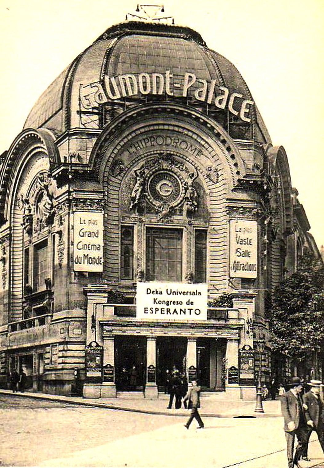 Paris 18 - L'Hippodrome et le Gaumont Palace - Paris Unplugged